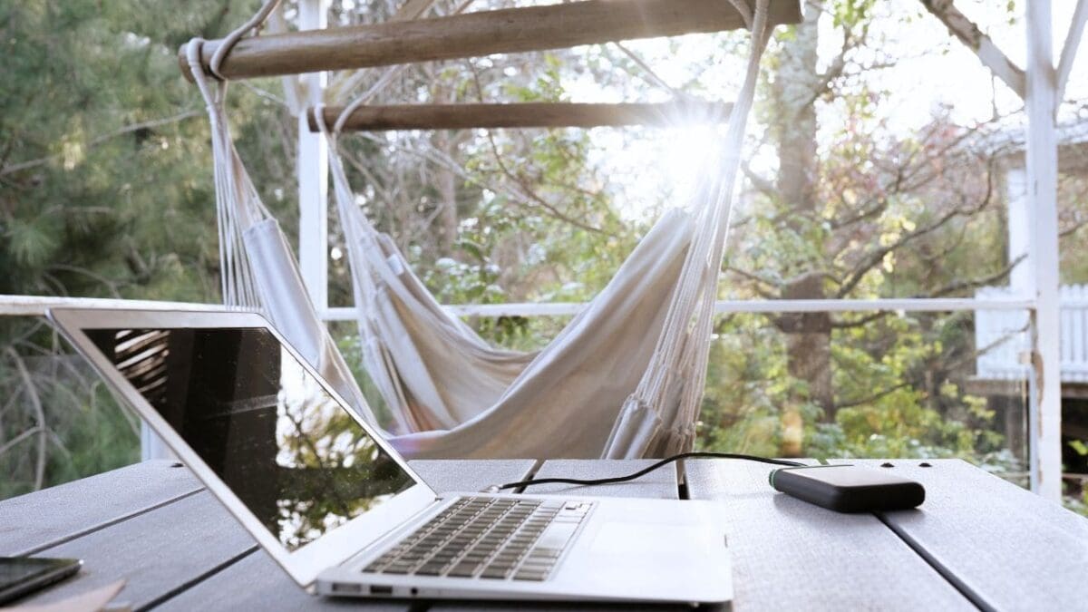 The Digital Nomad’s Guide to Remote Work - Career Reload