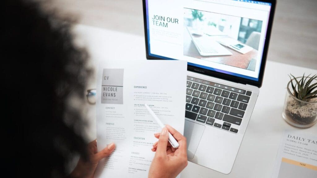 SOAR Method Resume: Tips and Examples to Get Hired